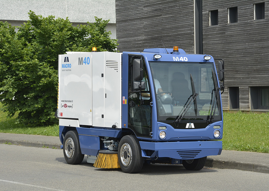 MACRO M40 PLUS | Mechanical Road Sweeper | TARMS