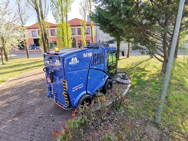 MACRO M10 PLUS | Road Sweeper | TARMS